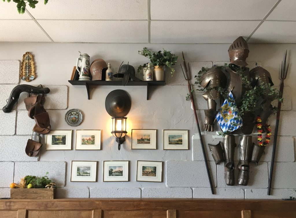 Have Fun Gormandizing the Castle - Hunt & Peckish